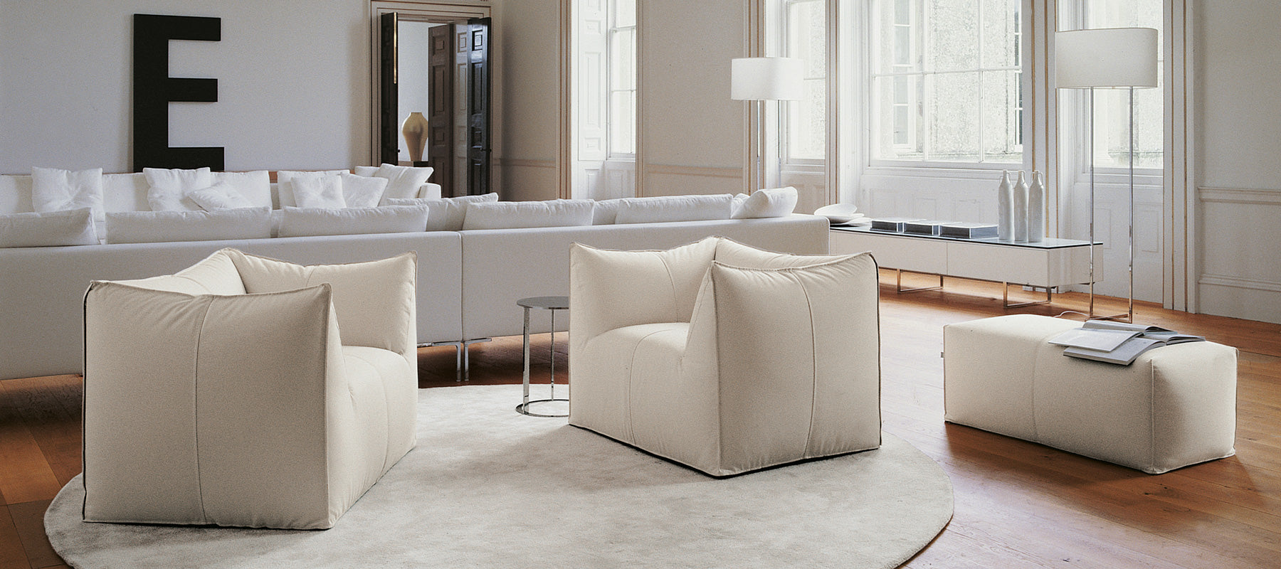Modern Designer Armchairs | Luxury Armchairs | Page 3 | Space Furniture